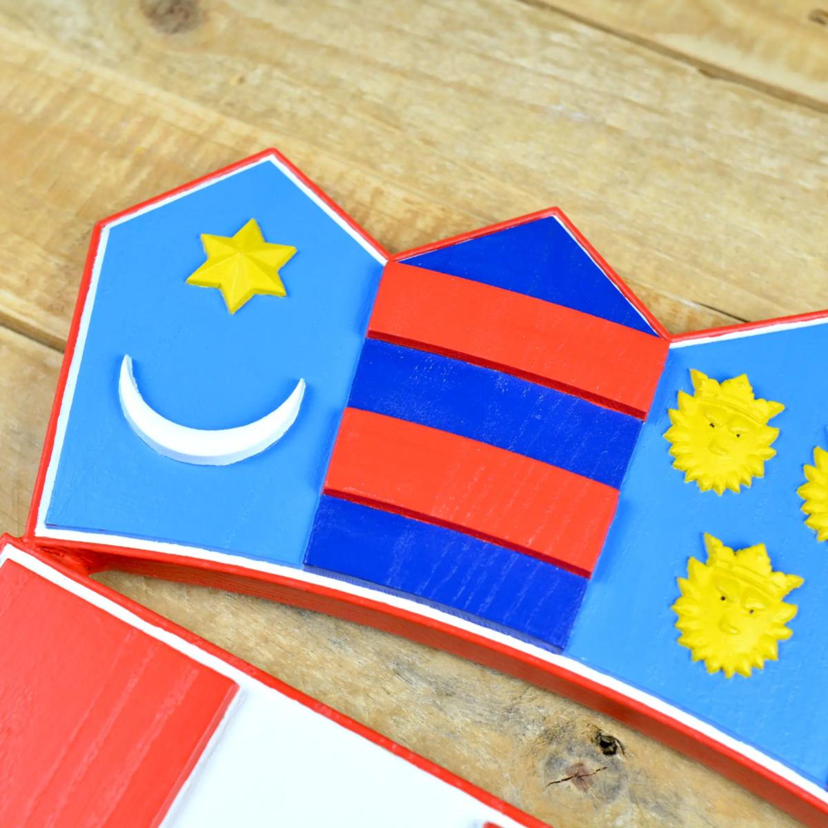 Croatian national emblem made of solid wood - 3D relief
