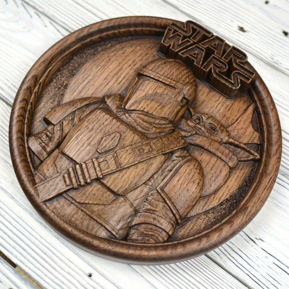 Mandalorian & Grogu: Wooden Decoration